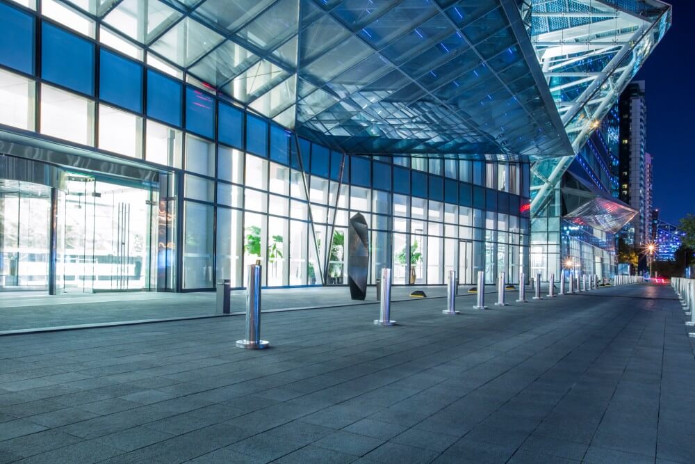 The Ultimate Guide to Crowd Control Stanchions: Types & Uses